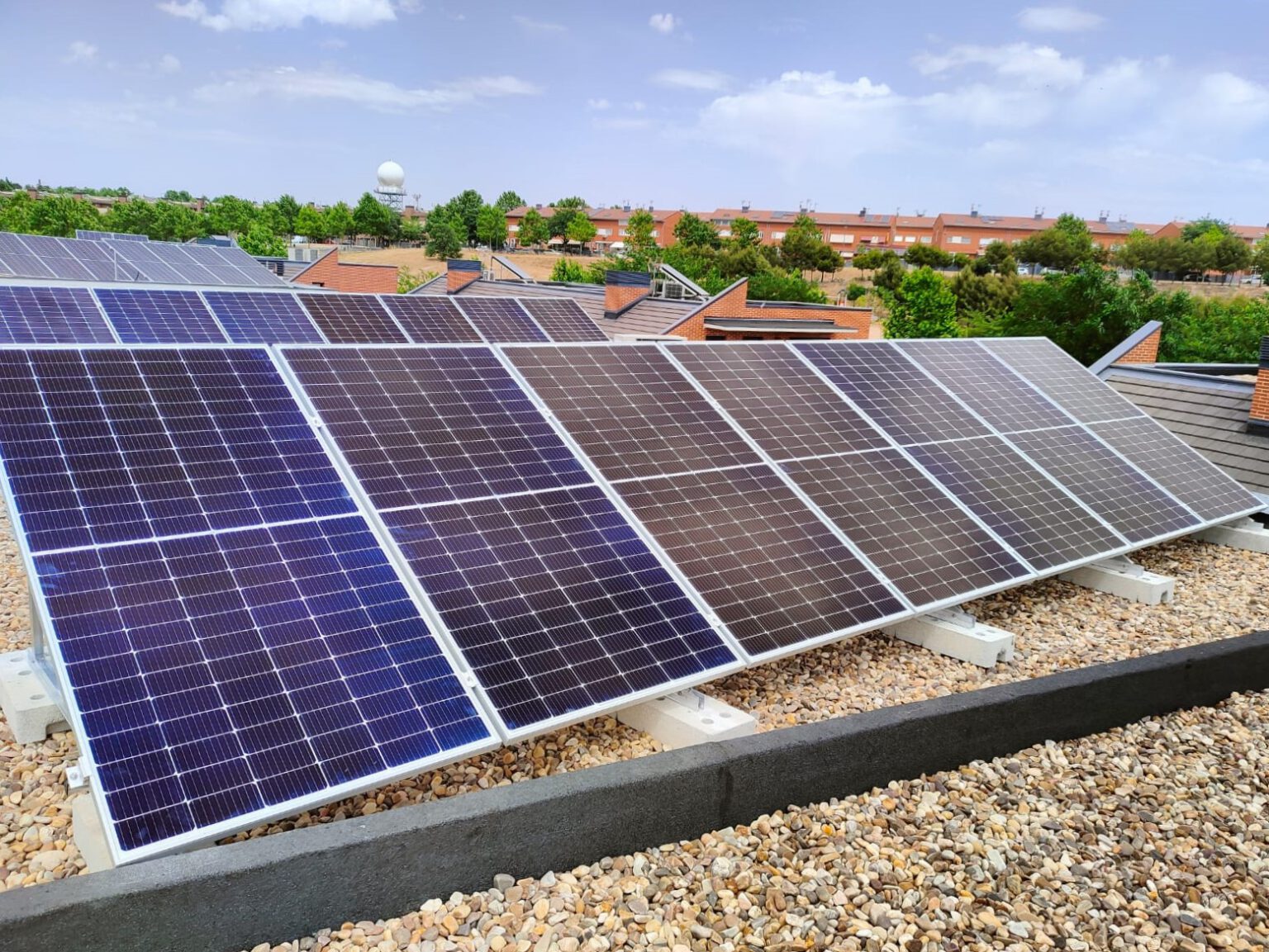 Los paneles solares - VERSOL ENERGY